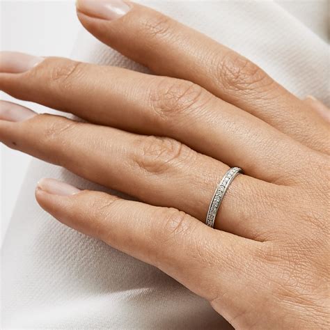 Bague De Mariage En Or Blanc Avec Diamants KLENOTA