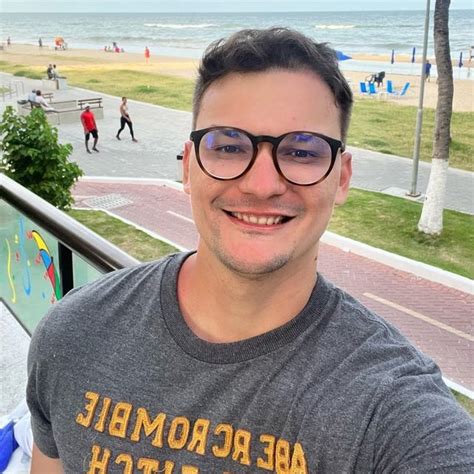 Luiz Neto Luiz777 • Threads Say More