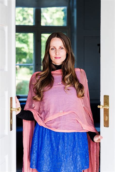 Imaami Ja Neljän Lapsen Eronnut äiti Sherin Khankan ”avioerosta