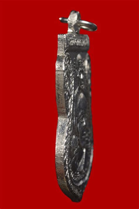 หลวงพ่อทวด วัดช้างให้ 3 20 เหรียญพุทธซ้อนบล็อกคางชิดเนื้ออัลปาก้าชุบนิเกิลผิวสวยพศ2511จ ปัตตานี