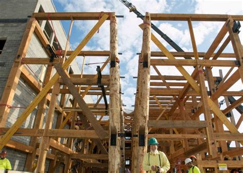 Flash Floods Hit Kentucky As Noahs Ark Theme Park Opens
