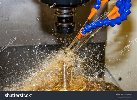 2 Thousand Metal Cutting Tooling With Fluids Royalty Free Images