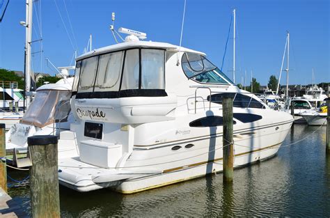 2005 Cruisers 405 Express Motoryacht Motor Yacht For Sale YachtWorld