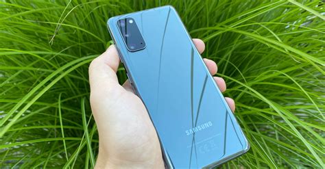 Majitelé Galaxy S20 žalují Samsung, důvodem je rozbité sklo fotoaparátu ...