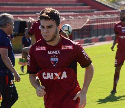 Andrigo Diz Que Pode Atuar Como Centroavante Não Tem Frescura