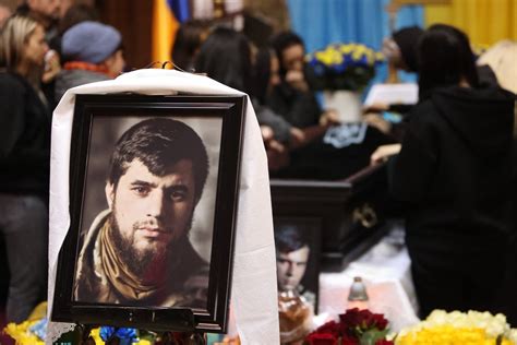 Ukrinform On Twitter 🕯️ Сьогодні у рідному селі на Прикарпатті попрощалися із Героєм України