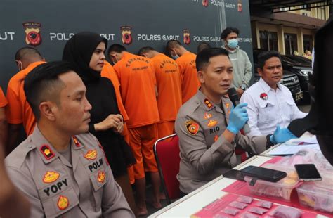 Polres Garut Ungkap Industri Rumahan Tembakau Sintetis Yang Sudah Setahun Beroperasi Gosip Garut