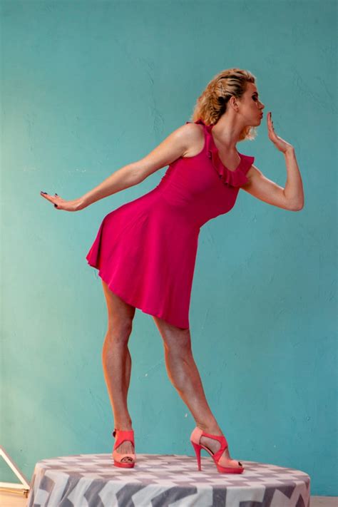 Anastasia Sculpted Calves Mirrored Perspective