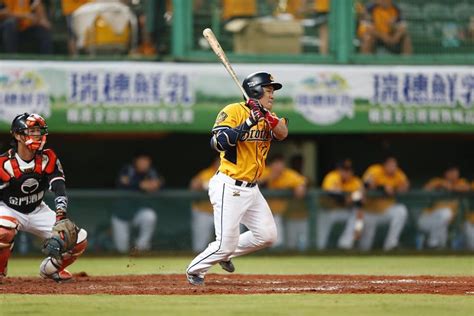 鄭達鴻、林英傑延續生涯 加盟台灣人壽成棒 Ettoday運動雲 Ettoday新聞雲
