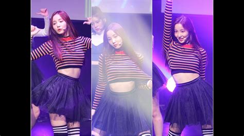 4K 180103 모모랜드 연우 직캠 MOMOLAND Yeonwoo 뿜뿜 쇼케이스 올린픽공원 뮤즈홀 Fancam