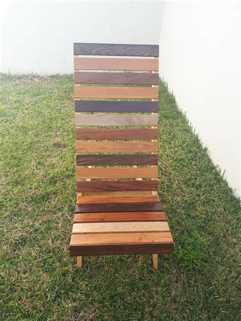Silla Armable De Dos Piezas Elaborada Con Duelas De Maderas Tropicales