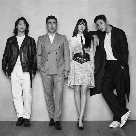 익스트림무비 킹덤 시즌2주지훈×배두나의 모델적 모먼트넷플릭스