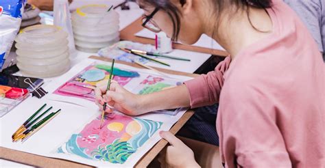 ออกแบบนิเทศศิลป์ เรขศิลป์ มีเดียอาร์ต สะดวกสุดติดทางออก Bts ราชเทวี