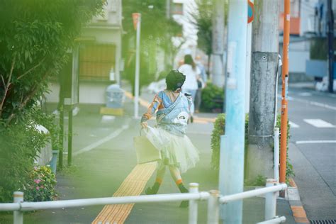 伊藤万理華主演『チャチャ』酒井麻衣監督「本能と欲望のままに見たい感情と物語を表現」――メイキング写真解禁 Movieandtv