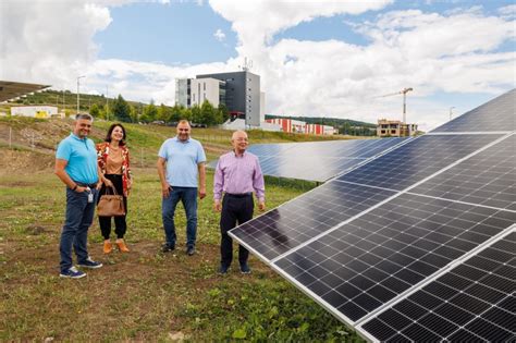 Cluj Napoca Primarul Emil Boc a anunțat că parcul fotovoltaic și
