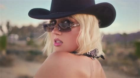 Клава Кока Плачешь Русские новинки 2022