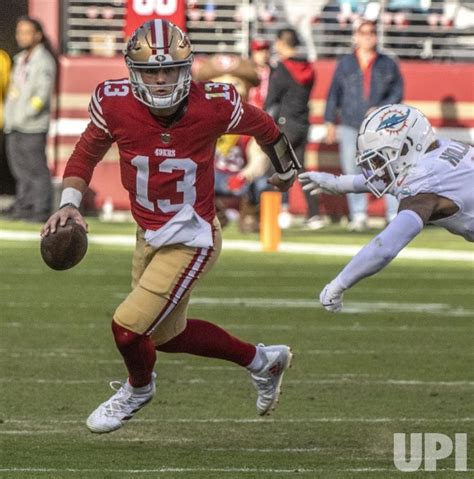 Photo San Francisco 49ers Vs Miami Dolphins Sxp2022110402