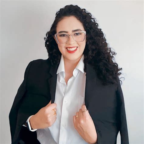 Débora Marques Youtube