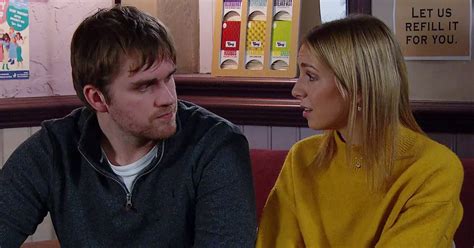 Itv Emmerdale Teases Affair Betrayal For Belle Dingle As Tom King Gets