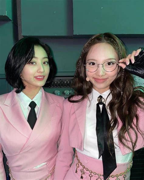 Jihyo And Nayeon Twice Jyp Ent Photo 44203767 Fanpop