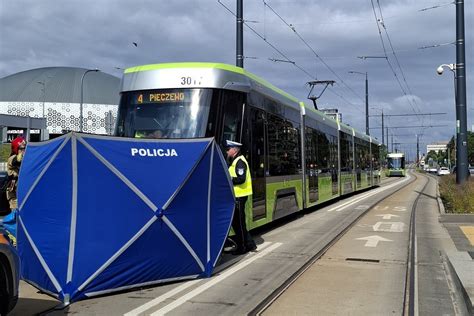 Olsztyn Nie żyje kobieta potrącona przez tramwaj RMF 24