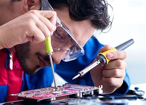 Computer Fixing Background Images Hd Pictures And Wallpaper For Free