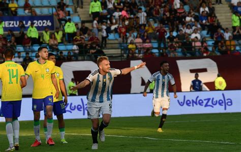 Argentina Con El Juninense Valentini Y Un Golazo De Gondou Se