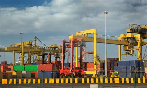 how to start a shipping container storage facility business