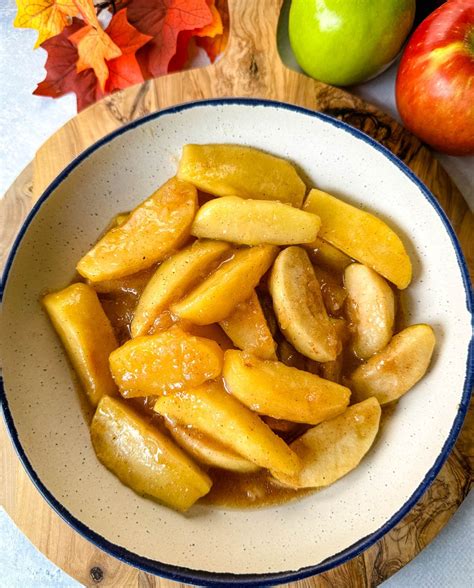 Slow Cooker Crockpot Baked Apples