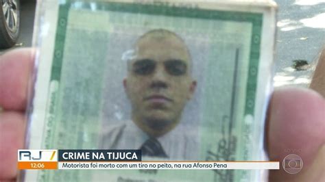 Motorista De Aplicativo Morre Após Ser Baleado Na Tijuca Zona Norte Do
