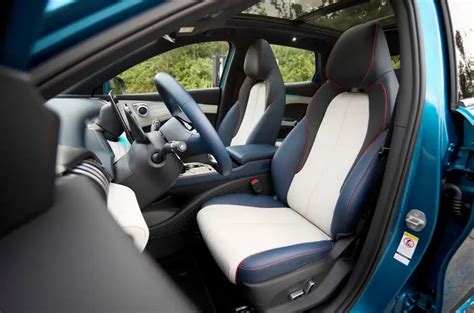 中国ev大手byd、suvスタイルの「アット3」発売 価格は440万円 日本発売モデル第1弾（autocar Japan） 自動車情報