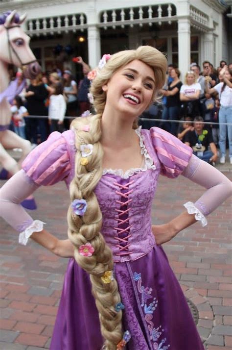 Disney Princess Cosplay Rapunzel