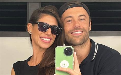 Mulher de Kayky Brito reaparece após boatos de separação Precisei de
