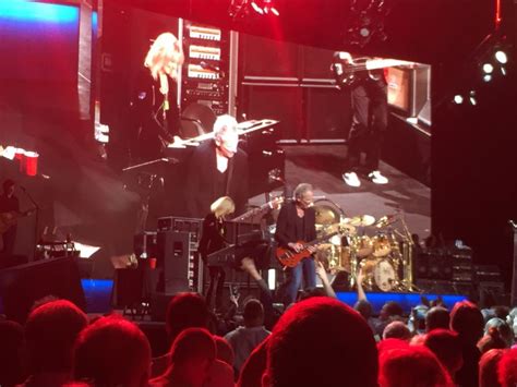 Daniel Lindon On Linkedin Legend Fleetwoodmac Songbird Raiseaglass