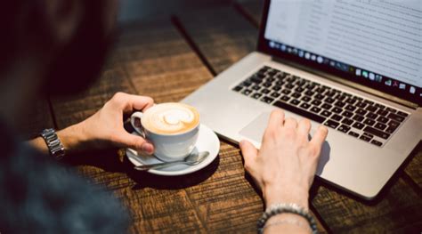 Wiser Educação abre vaga Home Office para Auxiliar de Atendimento MEU
