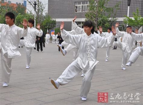 太极初学入门基本功图太极拳初学基本动作图新手学太极第8页大山谷图库
