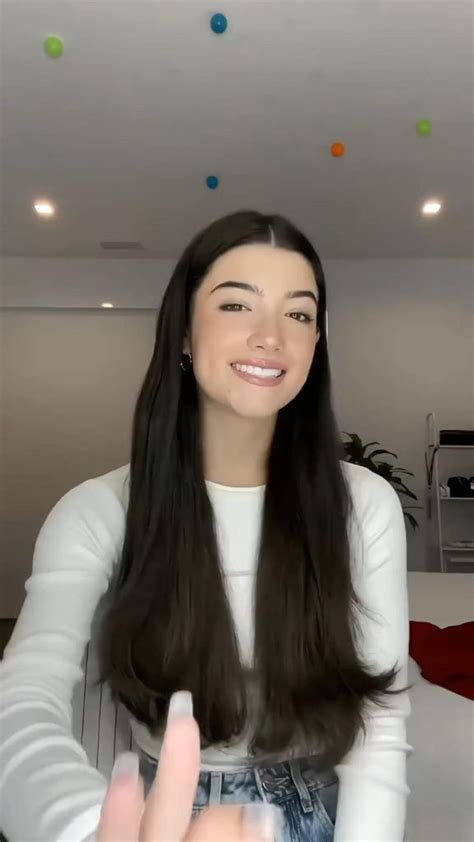 Fancam Charli In 2022 Long Hair Styles Hair Hair Styles