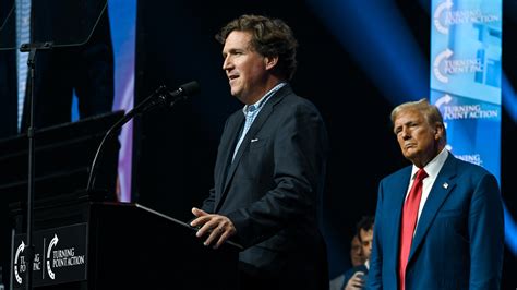Tucker Carlson Tells Crowd Trump Will Give Country A ‘spanking The