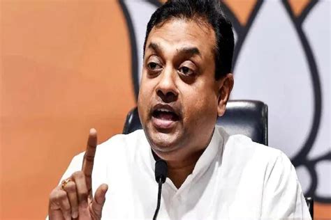 Bjp Leader Sambit Patra Attack On Sonia Gandhi And Rahul Over National