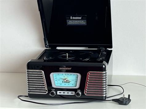 Steepletone Authentic Reproduction Record Player Radio Black For Sale