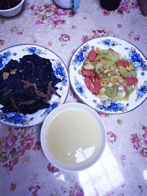 【黄瓜炒鸡蛋的做法步骤图，黄瓜炒鸡蛋怎么做好吃】雪花飘飘816下厨房