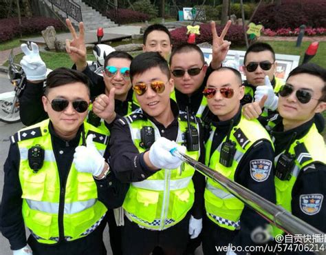 警察晒“水桶腰”画面