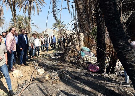 رئيس الوزراء هناك 20 ألف مقبرة أنشئت لنقل رفات المقابر القديمة بالقاهرة
