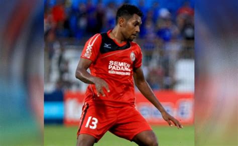 Beberapa Catatan Menarik Tentang Fandry Imbiri Emosi Jiwaku