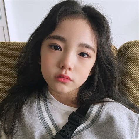 Tổng Hợp 100 ảnh Em Bé Cute Với Nhiều Tư Thế Và Biểu Cảm Khác Nhau