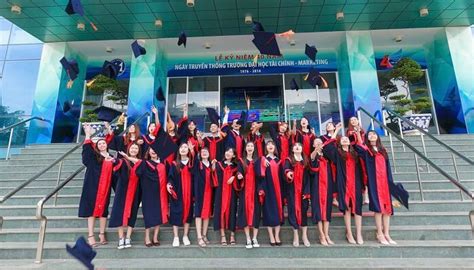 Cập Nhật Mới Nhất Điểm Chuẩn Đại Học Tài Chính Marketing 2025