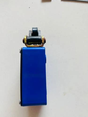Spdt Nc Osg Elevator Limit Switch At ₹ 200piece In Bhopal Id 26419261048