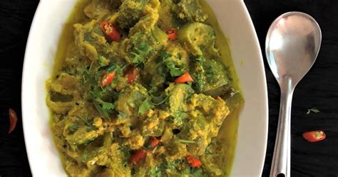 Jhinge Posto Turai Ridge Gourd In Poppy Seeds Gravy Bengali Style