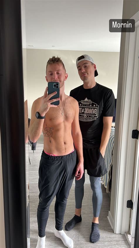 Mik On Twitter Sometimes He Likes To Be In Pics With Me Https T Co Sjnxvsmmlq Twitter