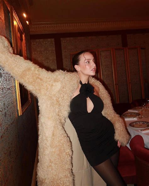 Cómo vestir en Nochebuena ideas de looks elegantes para ser la mejor vestida de la fiesta